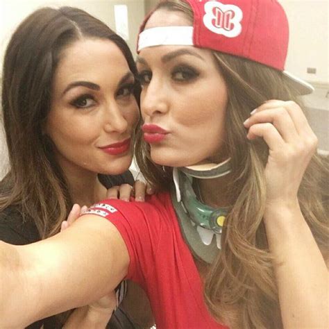 Twitter Bella Twins Nikki And Brie Bella Brie Bella