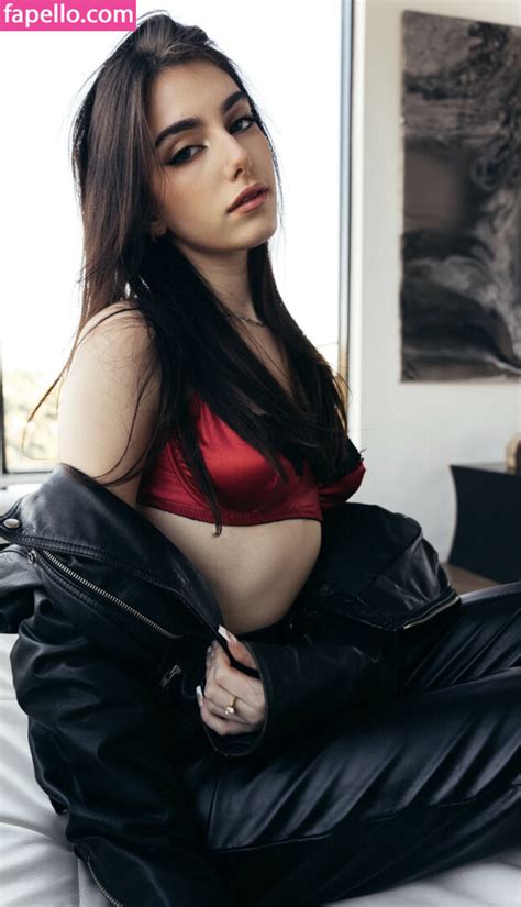 Cohcoshanel Shana Cohen Cocoxcohen Nude Leaked Photo 3 Fapello