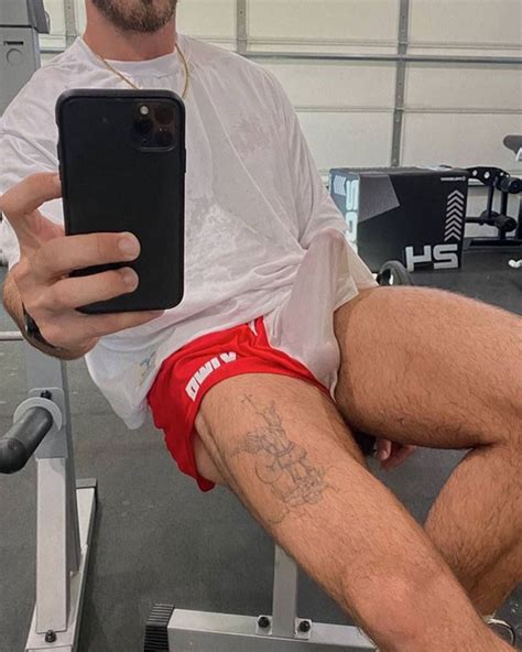 Il Modello Michael Yerger Da Survivor A OnlyFans
