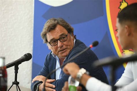 Fotos de la presentación de Santiago Mouriño nuevo jugador del Real