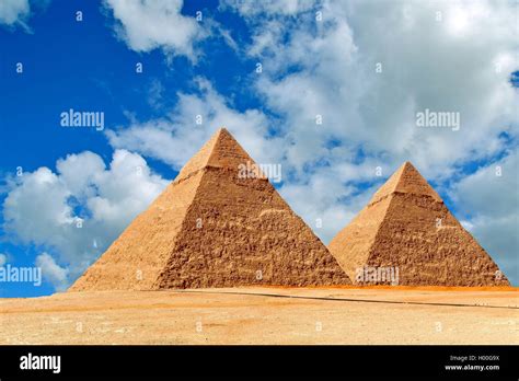 Pyramids Of Giza Hi Res Stock Photography And Images Alamy