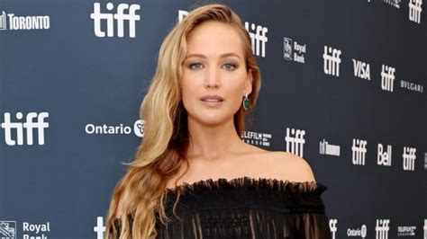 Jennifer Lawrence S Nude Scenes In No Hard Feelings Sound Awkward But