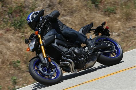 YAMAHA FZ 09 2013 2014 Specs Performance Photos Autoevolution
