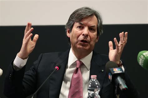 Il Miglior Anno Di Intesa Sanpaolo Utile Record A 7 7 Miliardi Di Euro