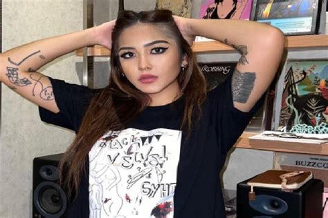 Profil Maura Magnalia Madyaratri Putri Politisi Nurul Arifin Yang