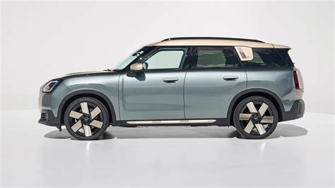 Mini Countryman Unveiled With Petrol And Electric Power Here Next