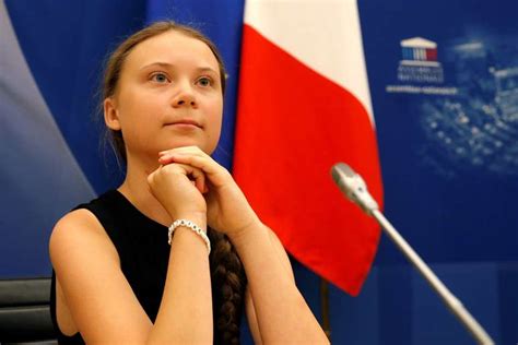 Ativista do clima Greta Thunberg velejará do Reino Unido a Nova York