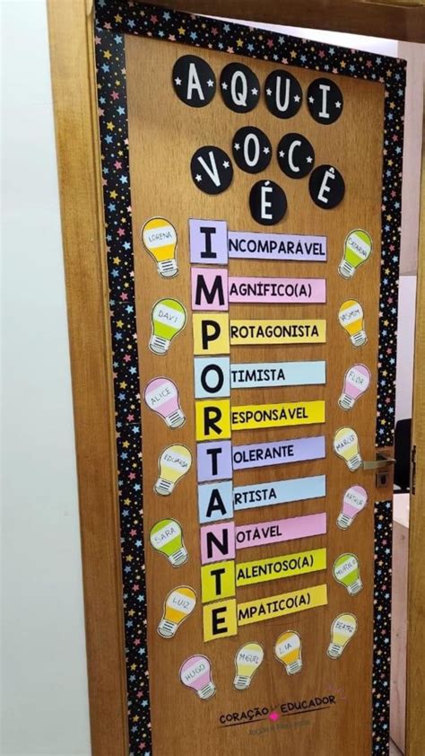 PORTA DE ACOLHIDA ACRÓSTICO Coração de Educador Professora