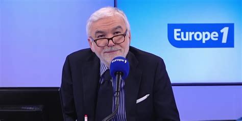 Pascal Praud et vous Visite du château de Versailles pour des détenus