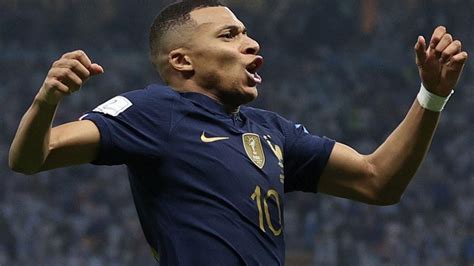 Ces politiques ont tous eu un élan damour pour Mbappé après son doublé