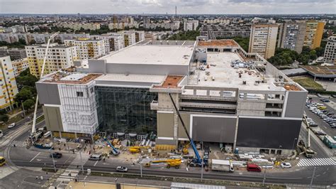 Etele Plaza Futureal