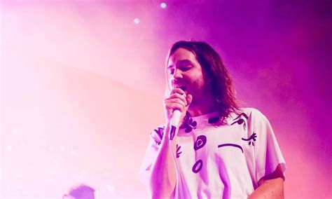 Tame Impalas The Less I Know The Better Hits One Billion Streams