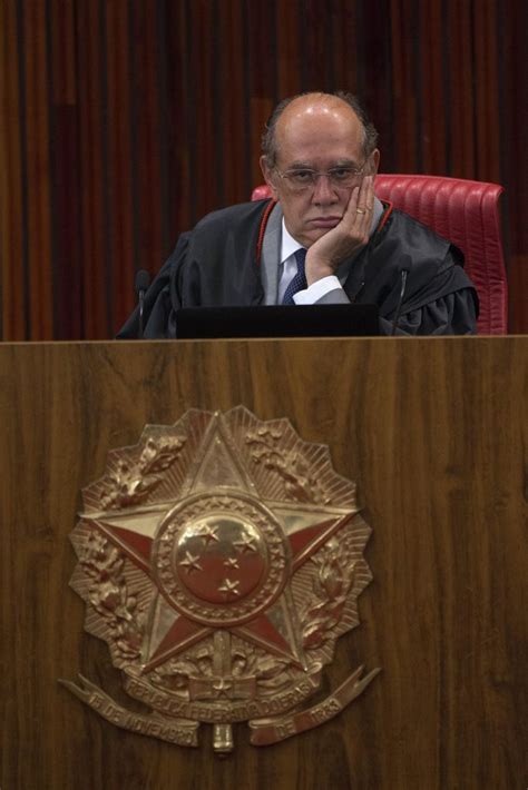 O ego gigante de Gilmar Mendes haja paciência Jovem Pan