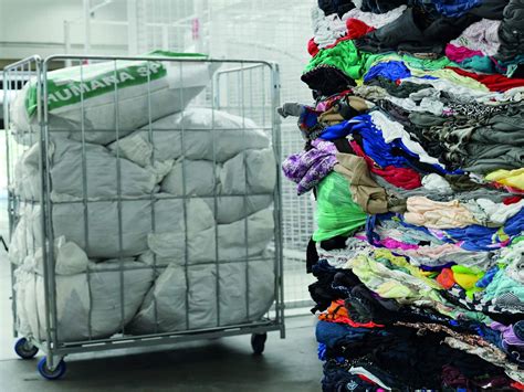 TEXTIL EL RESIDUO OLVIDADO Federación Española de la Recuperación y