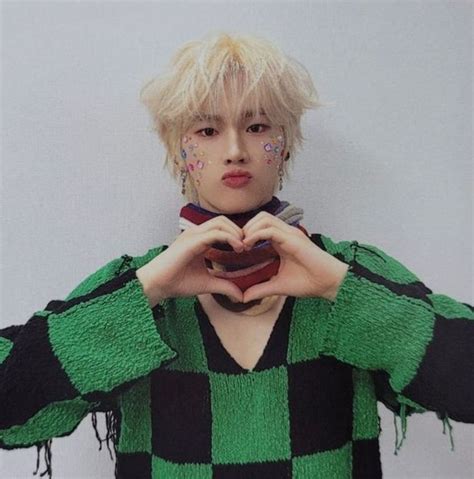 Kim Jungsu Xdinary Heroes Icon Pop App Keyboardist Kim Jung All Hero