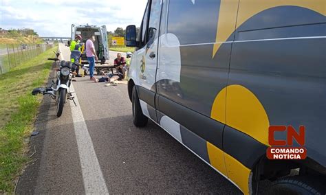 Casal fica ferido após cair de moto na rodovia Santos Dumont SP 75
