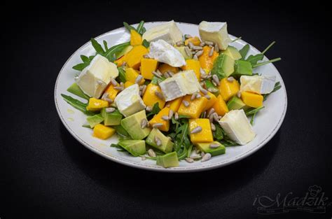 Sałatka z mango i awokado