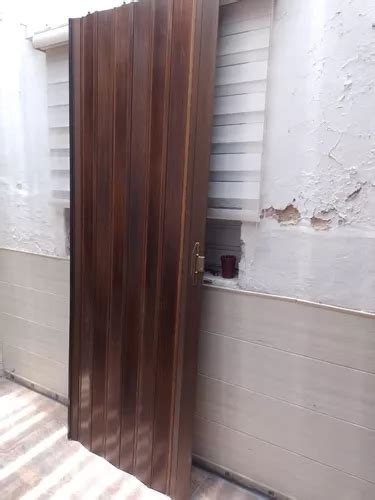 Puerta Plegable De Pvc Usada Color Caoba Mercadolibre