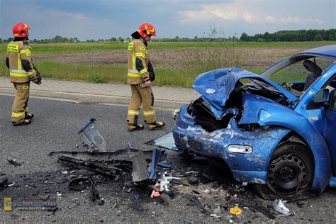 Wypadek na drodze przy wjeździe na A4 w Bochni Trzy osoby ranne