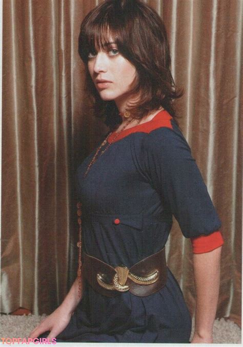 Lizzy Caplan Nude OnlyFans Leaked Photo 29 TopFapGirls