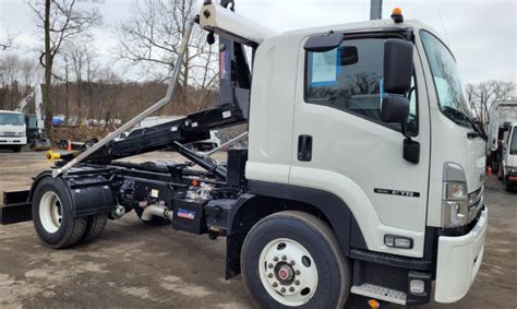 Isuzu Ftr Hooklift Truck Jim Reed S Commercial Truck Sales