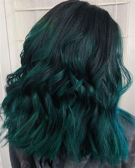 10 of the Coolest Ideas for Your Green Ombré Hair and How to Do It