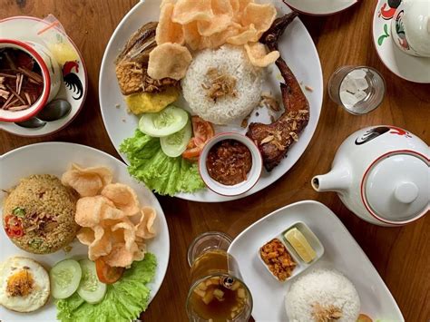 Tempat Makan Di Dago Atas Yang Siap Memanjakan Lidah Pergikuliner