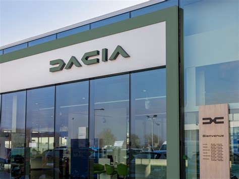 Diaporama et photos Dacia LS Group adopte la nouvelle identité
