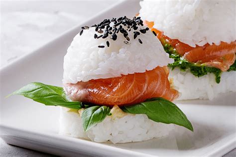 Mini Sushis de riz au saumon fumé bio Barthouil Corse Marée