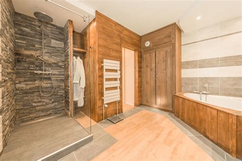 Vente Chalet de luxe Les Deux Alpes 7 Pièces 397 m² Sotheby s