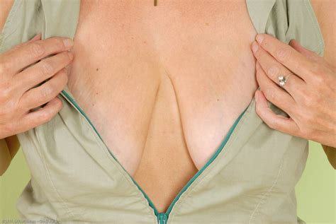 AllOver30 Free Presents Hairy Mature Hillary