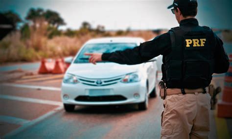Prf Flagra Dois Condutores Dirigindo Cnh Suspensa O Que Not Cia