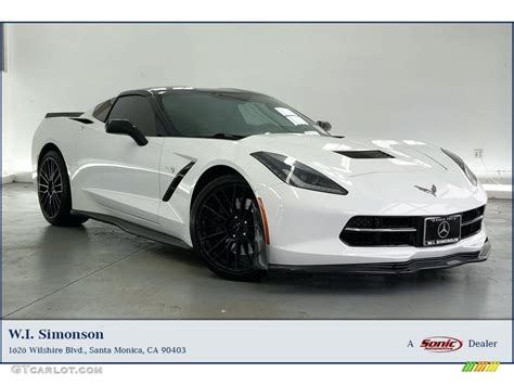 Arctic White Chevrolet Corvette Stingray Coupe Photo