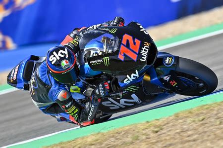Marco Bezzecchi logra su primera pole position en Moto2 y Jorge Martín