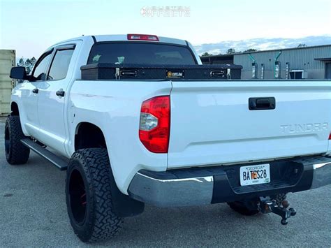 2019 Toyota Tundra With 20x12 44 Motiv Offroad Magnus And 35 12 5R20