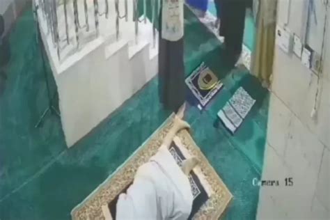 Innalillahi Imam Masjid Di Balikpapan Meninggal Saat Sujud Suara