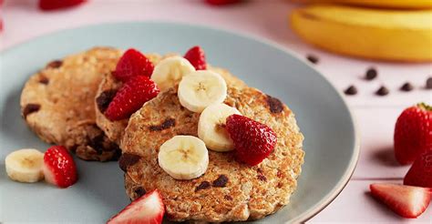 Cómo hacer hot cakes de avena y plátano con chocolate Receta fácil y