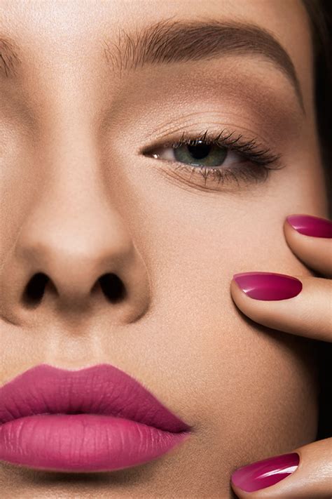 Facelip Closeups Linda On Behance