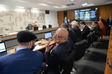 Comissão do Senado aprova punição maior para crimes durante saidinhas