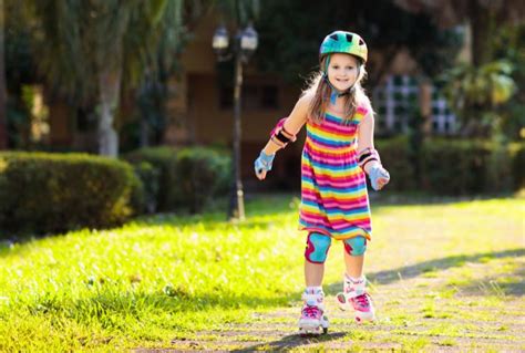 Como ensinar a criança a andar de patins 6 dicas essenciais