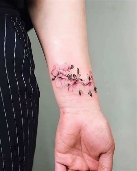 Descubra As Melhores Tatuagens Delicadas Para Bra Os Femininos
