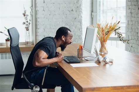 Loi Plein emploi les chômeurs forcés de travailler