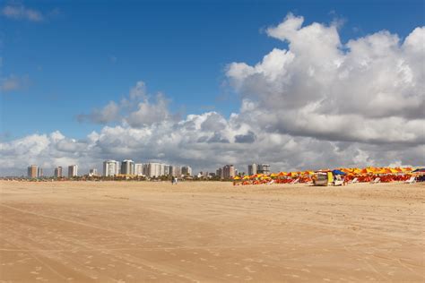 Conheça as 12 melhores praias de Sergipe