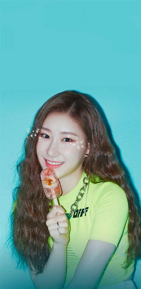 ITZY MV IT Z ICY YeJi LIA RyuJin ChaeRyeong YuNa