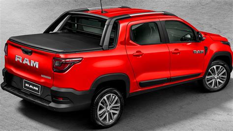 La Nueva Fiat Strada Pasa A RAM Parabrisas