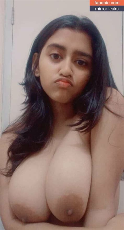 Sanjana Saba Aka It Z Suzie Aka It Z Suzieee Nude Leaks Faponic