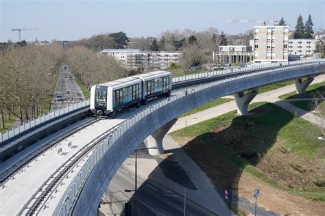 News Tank Mobilités Data des AOM 88 9 M de voyages sur le réseau