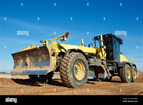Road Grader Bulldozer Stock Photo Alamy