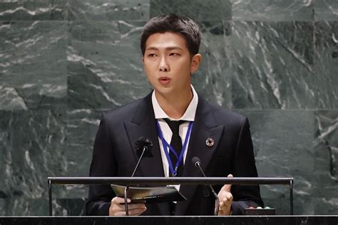 RM líder de BTS lanzará álbum en solitario