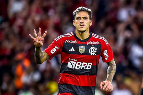 Pedro Aponta Os 10 Melhores Gols Que Marcou Pelo Flamengo